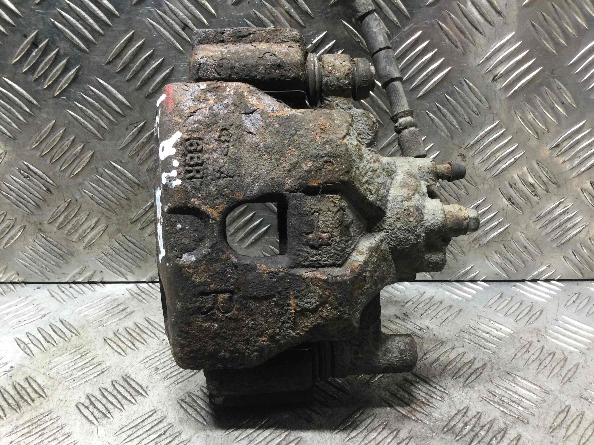 Б/У Суппорт передний правый Mazda 6 6 I (GG,GY) 2002 - 2007 2005 г.