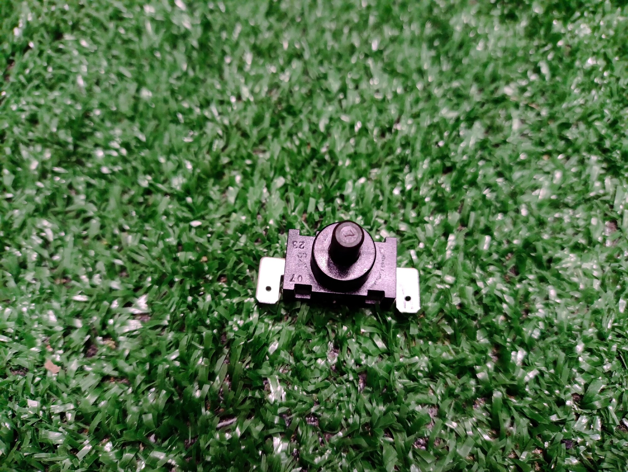 Кнопка включения для пылесоса Doffler VCB 2009 BG