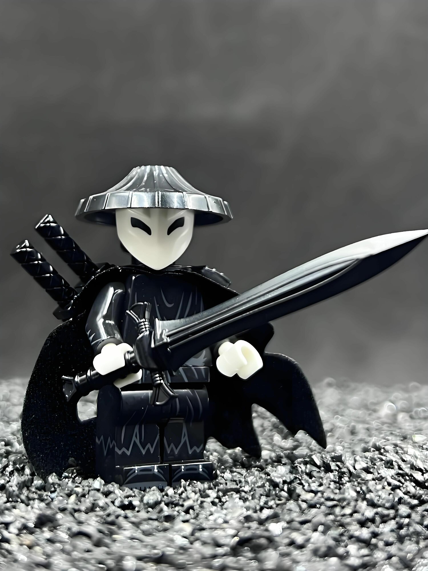 MOC фигурка безликого мечника (включая оружие)