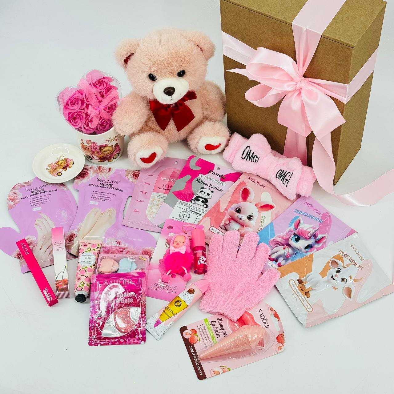 Большой подарочный бьюти бокс, набор уходовой косметики. Подарок на 14 февраля, 8 марта