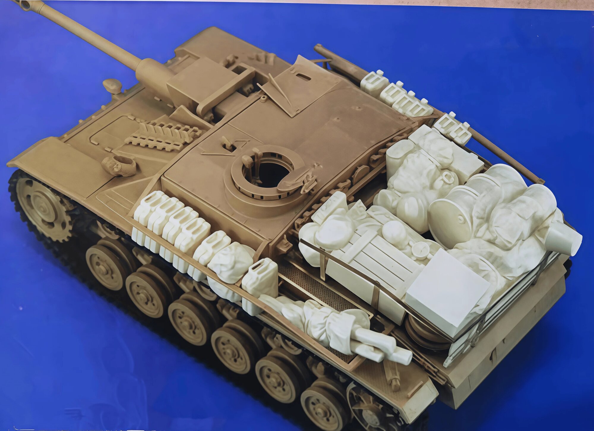 Комплект для сборки модели из литой смолы 1/35, ворс в упаковке из смолы, неокрашенный