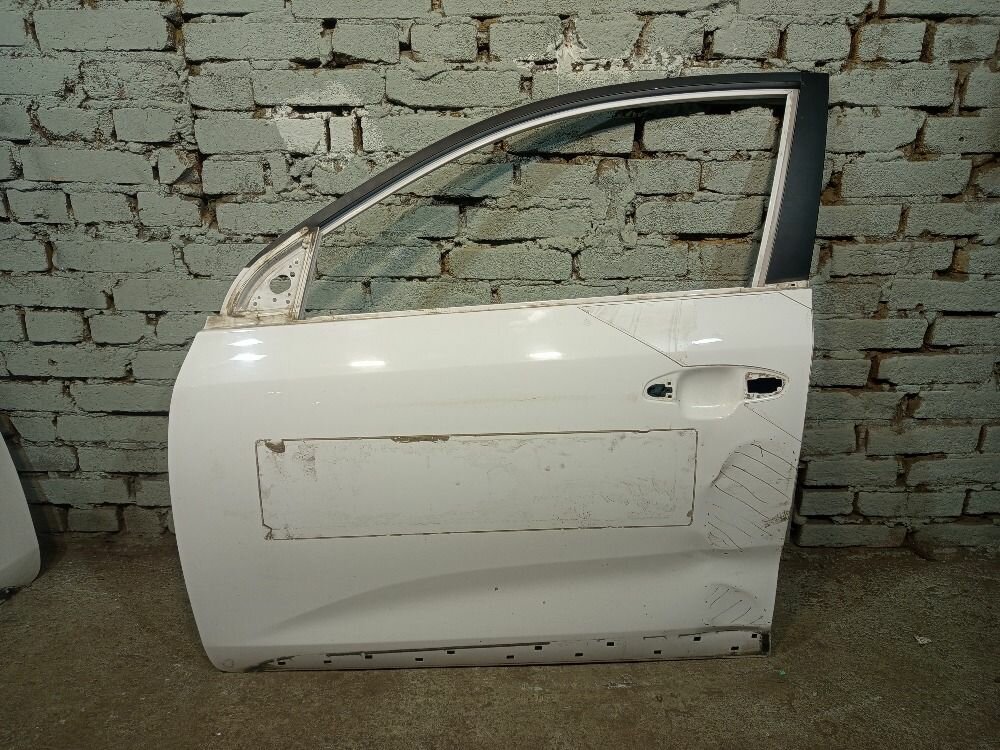 Дверь передняя левая Kia Rio X-Line 2017- 76003H0500