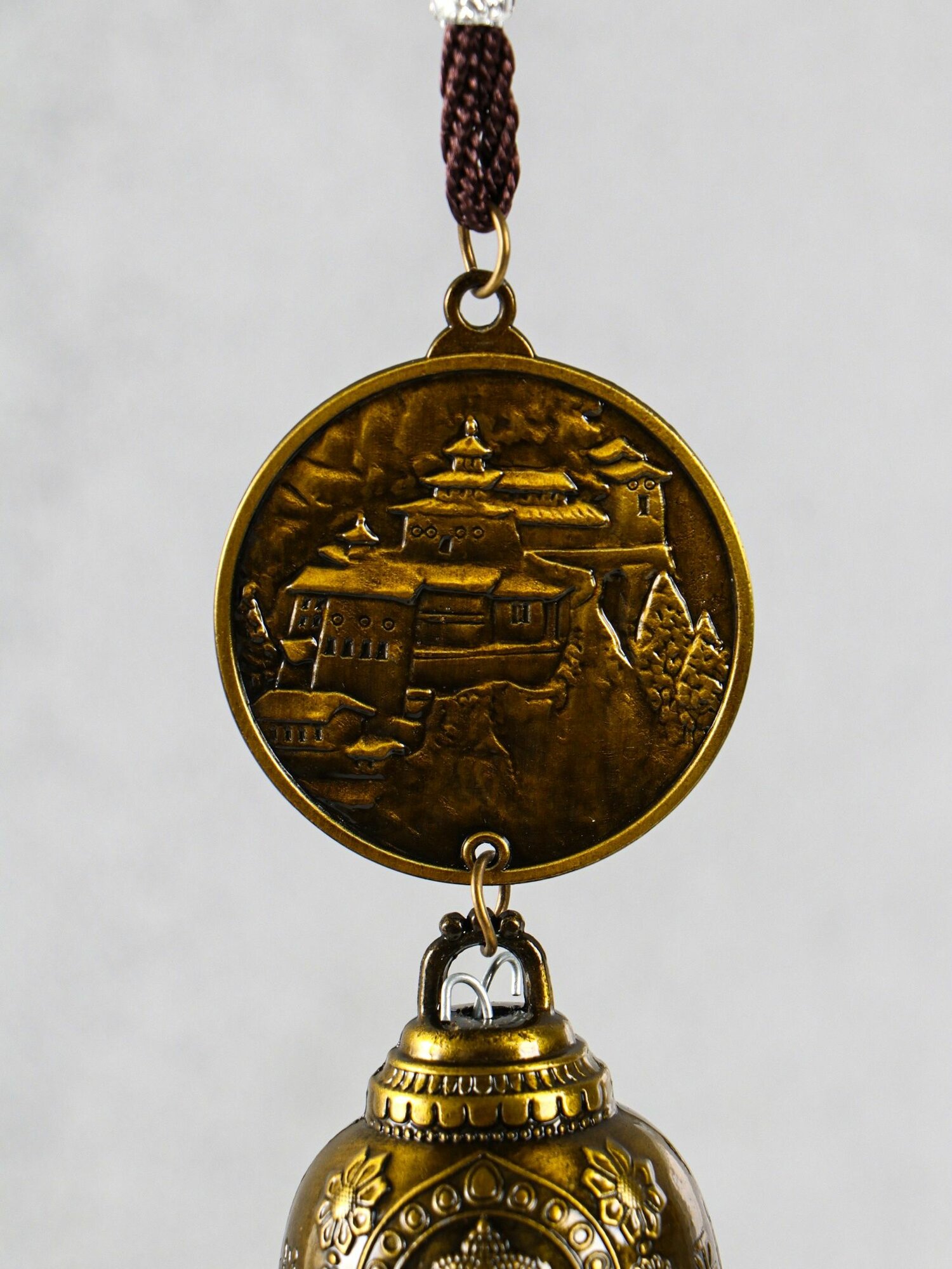 Колокольчик подвесной металл Монета с буддой , 1 колокол, d 4.8 см, 39 5.3 4.8 см