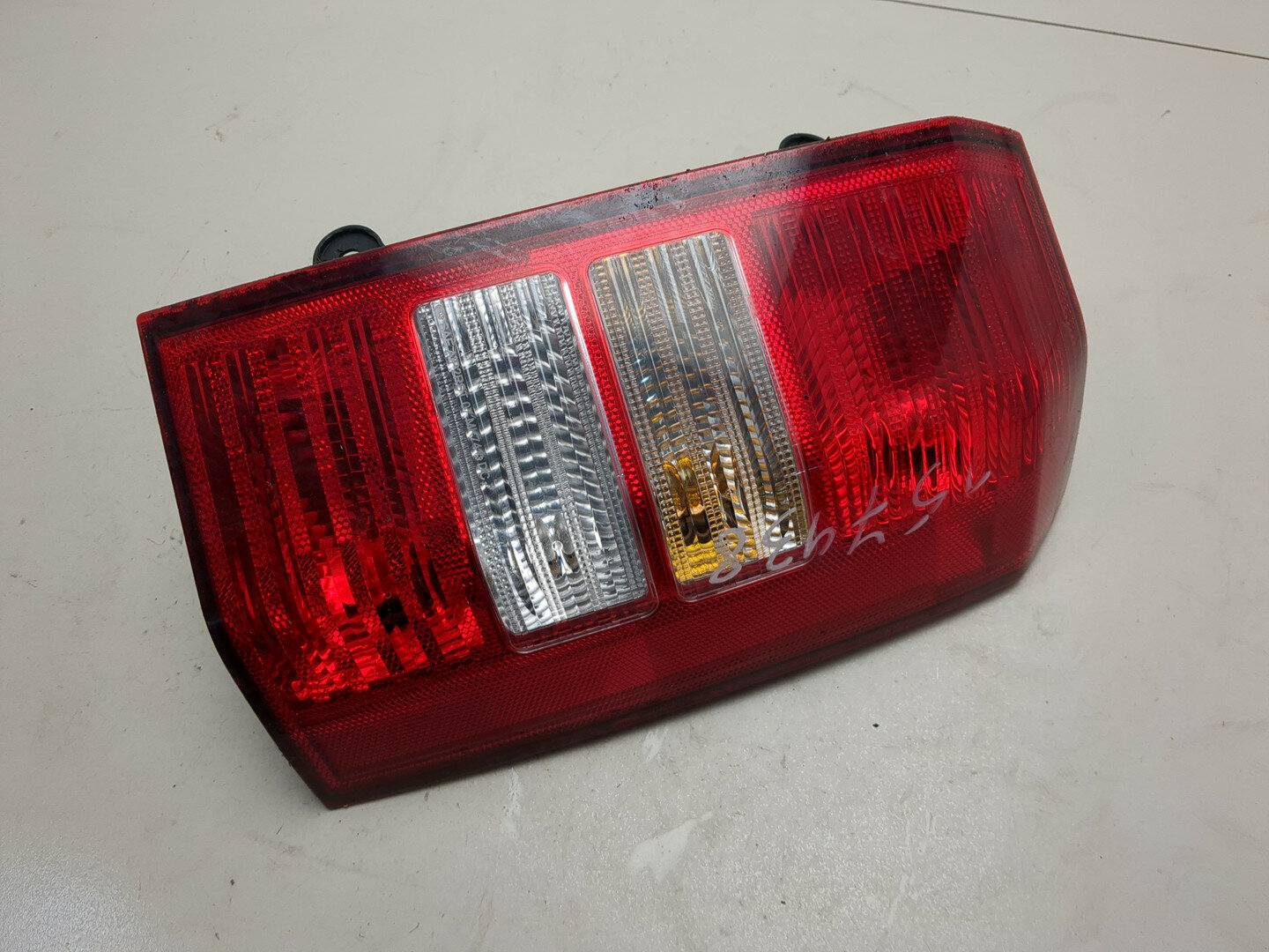 Фонарь (задний) правый Jeep Patriot Б/У