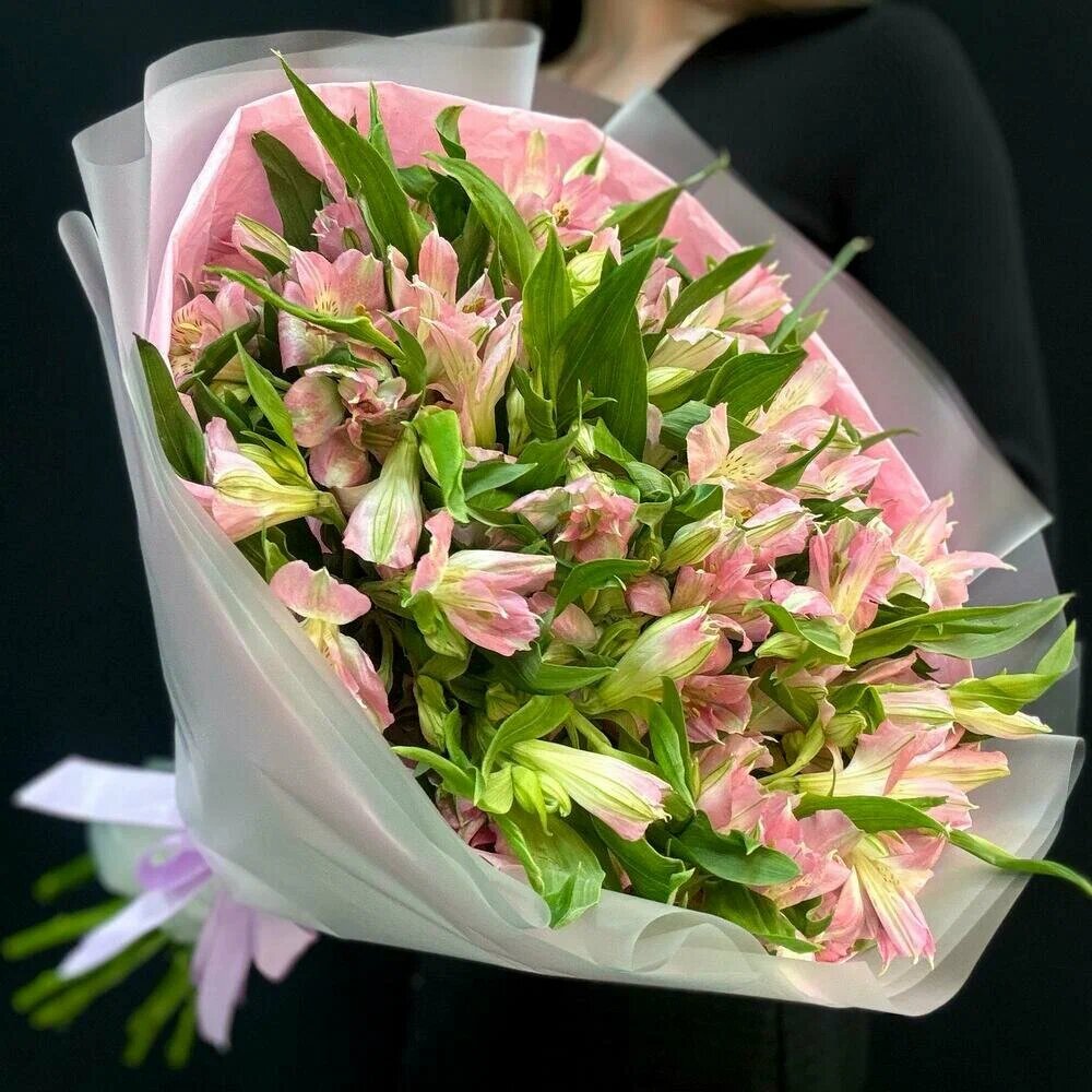 Букет "Моно Альстромерия" , розовый, 11 шт, в авторской упаковке