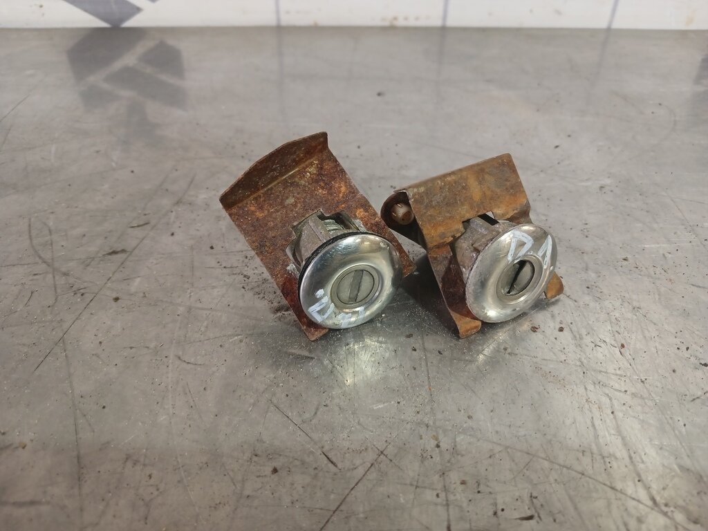 Вставка замка двери Kia RIO 1 2000-2004