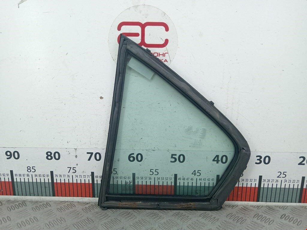 Стекло кузовное заднее правое BMW 7-Series (E38) 51348125190 арт. 2247664
