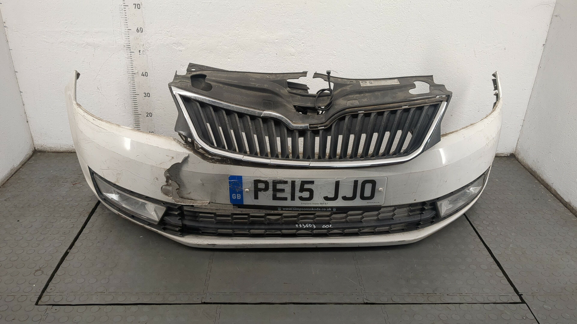 Бампер передний Skoda Rapid Б/У