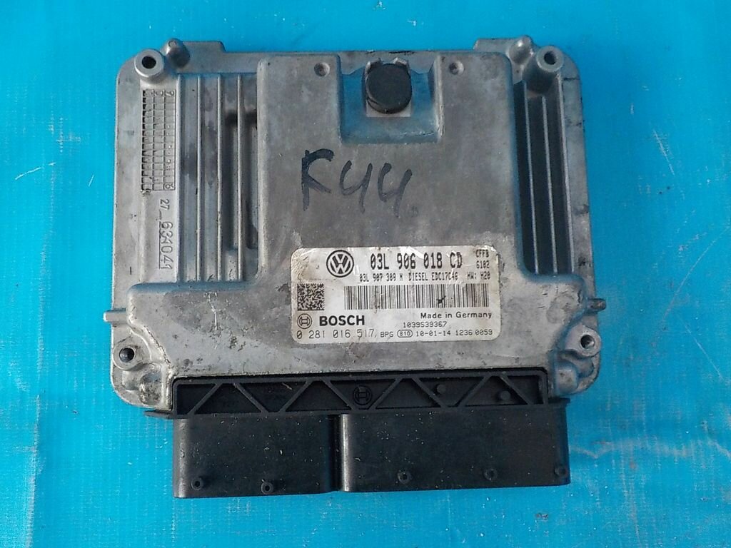 Блок управления двигателем VOLKSWAGEN Tiguan 2007-2017 03L906018CD - Б/У