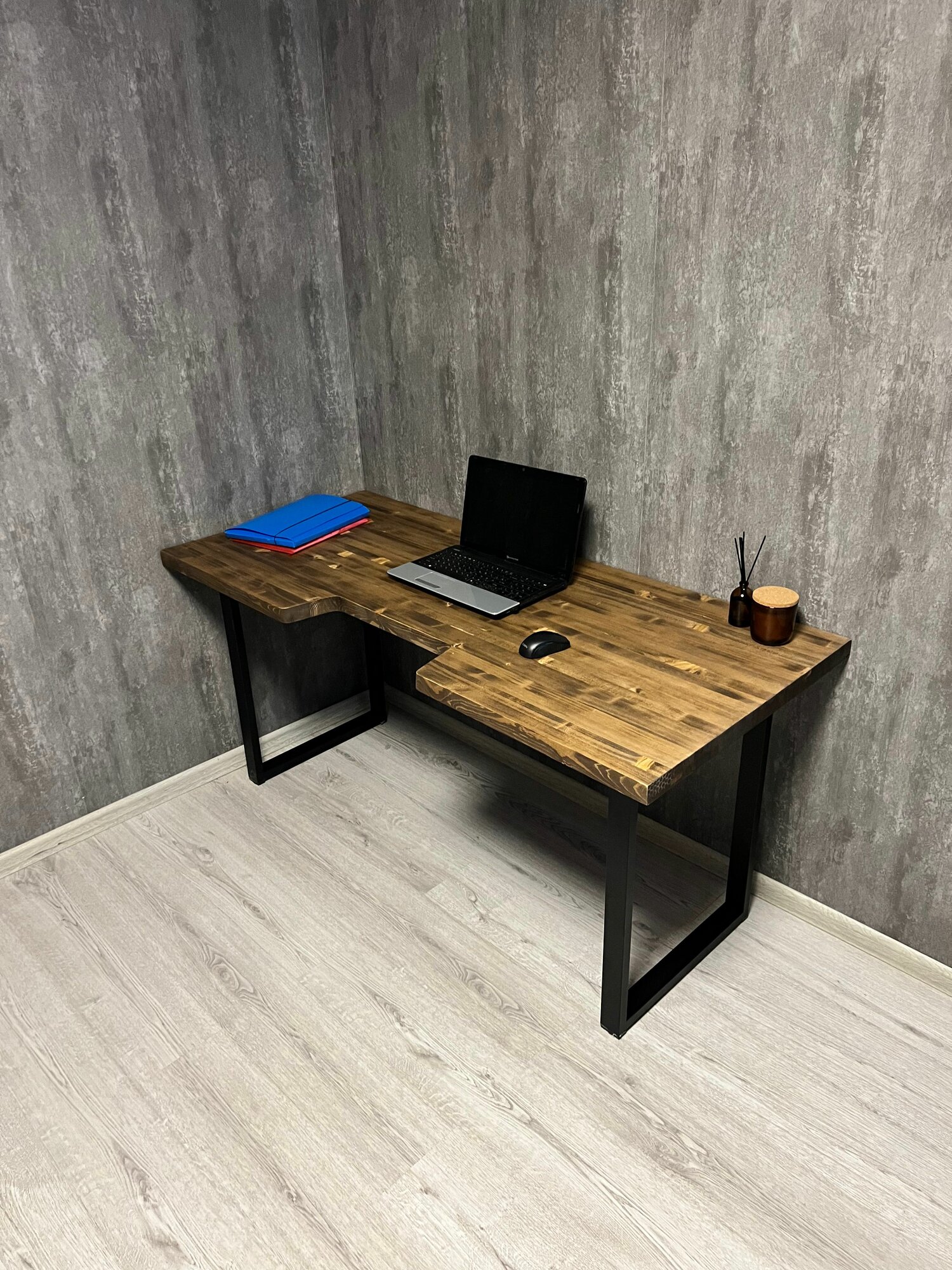 Компьютерный стол из массива натурального дерева, 70х150х75, в стиле лофт