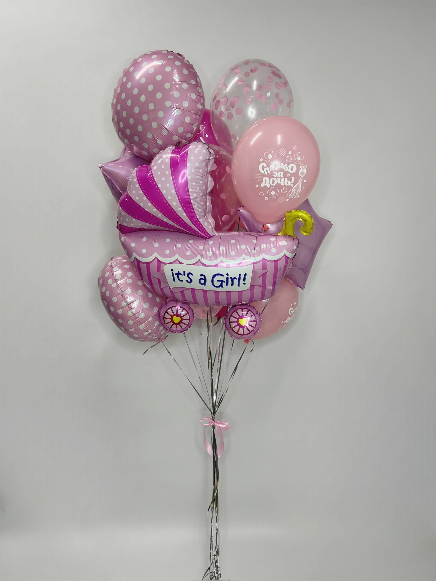 Фольгированные воздушные шары с гелием надутые в фонтан из латексных шаров "Малышка", 14 шт