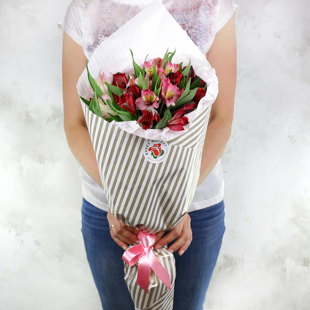 Монобукет Букет Маркет "Альстромерии", 7 цветов, S, высота 55см