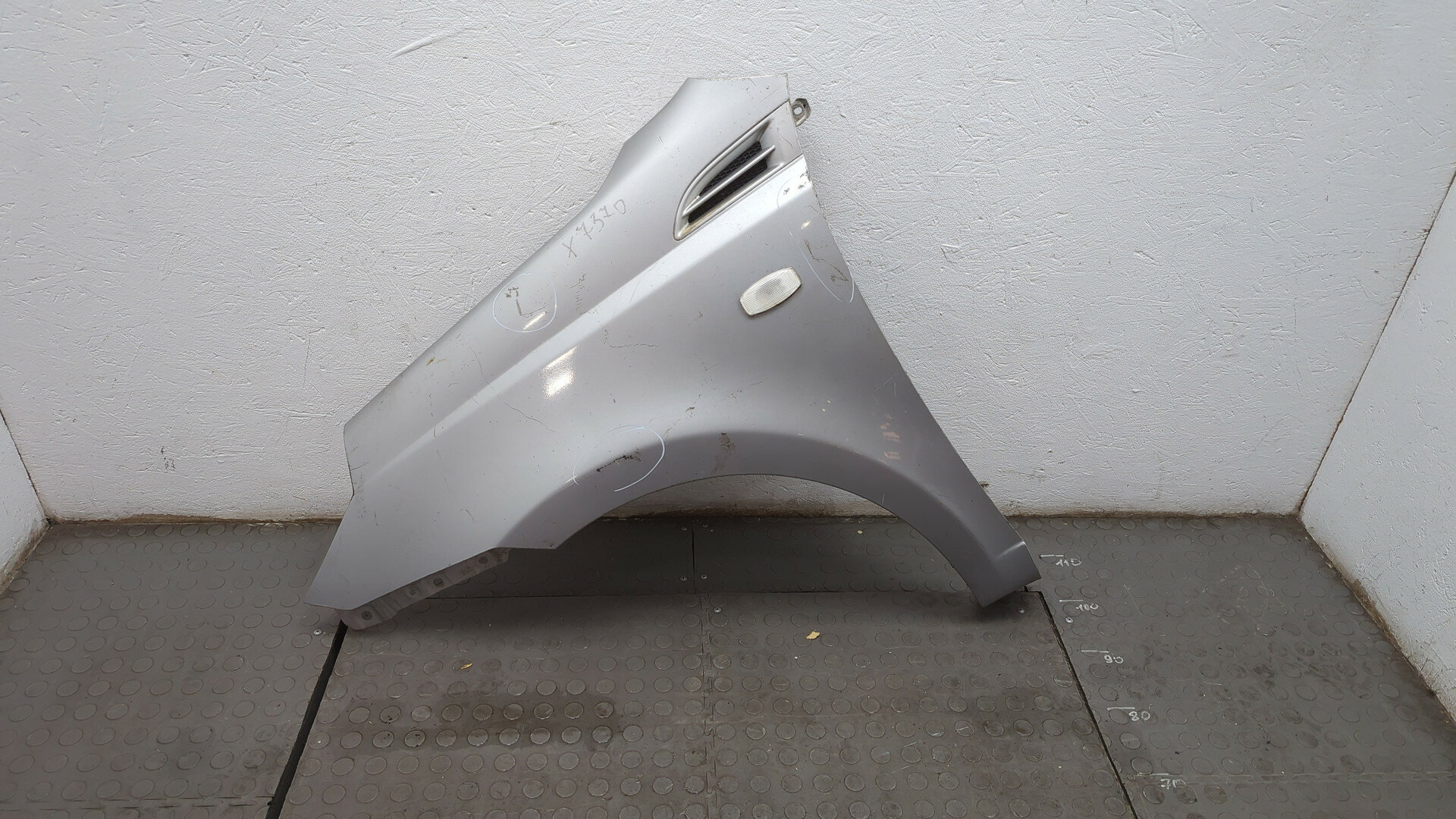 Крыло левое переднее Chevrolet Aveo (T250 / 255) Б/У