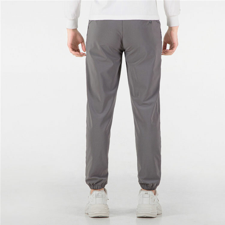 Брюки спортивные