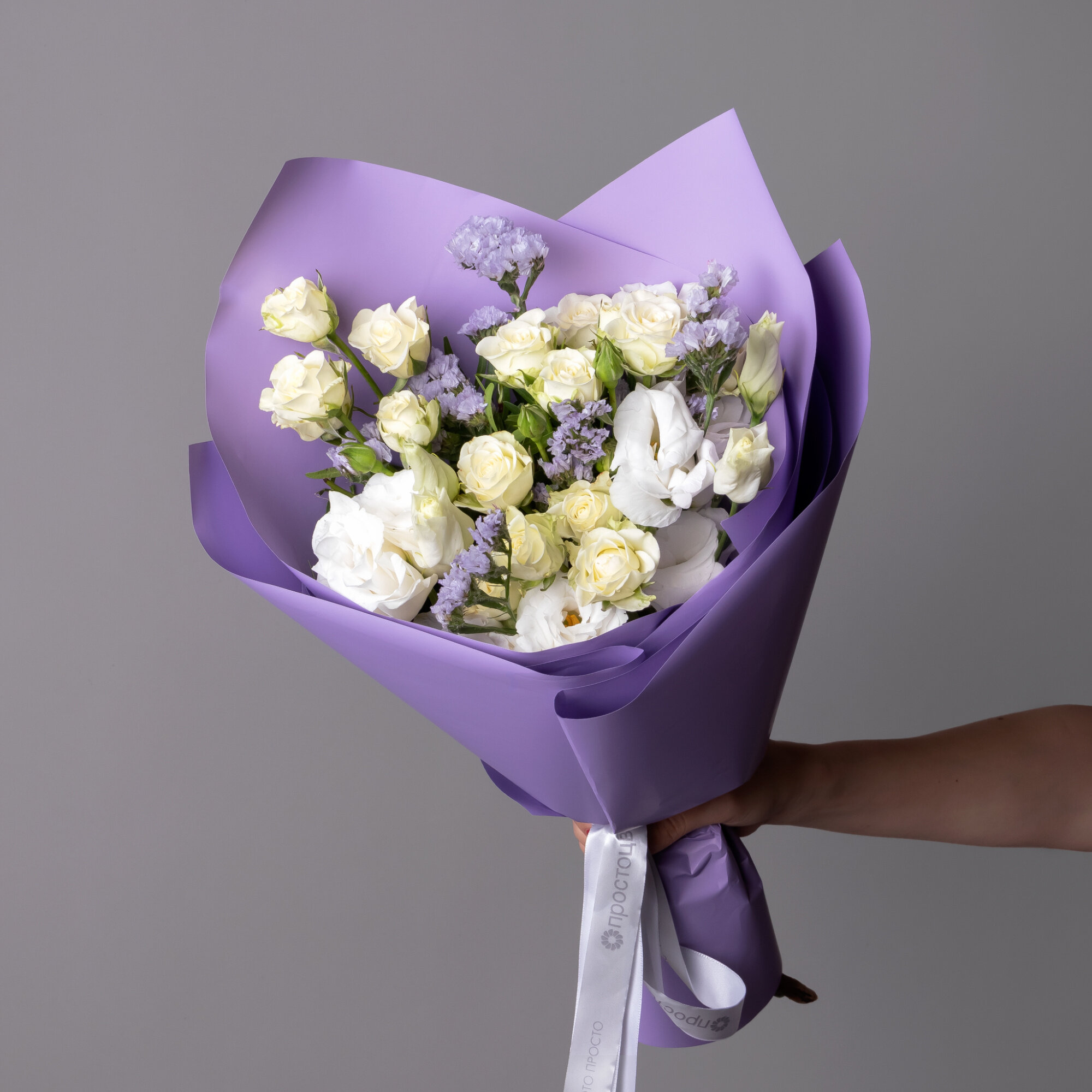 Букет цветов Герда XS в коробке и аквабоксе от "Простоцветы"