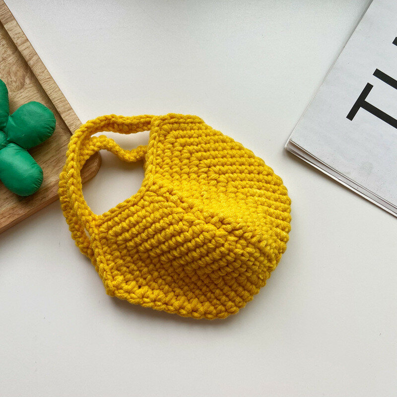 Уютная и дышащая вязаная сумка для детей с привлекательным дизайном из плюша, жёлтая