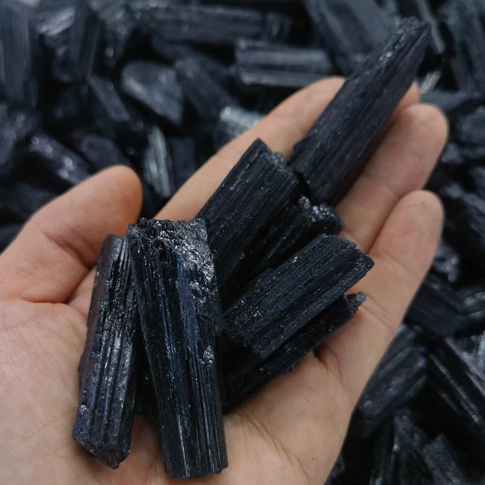 Натуральные кристаллы для аквариума Черный, 50g, Black tourmaline
