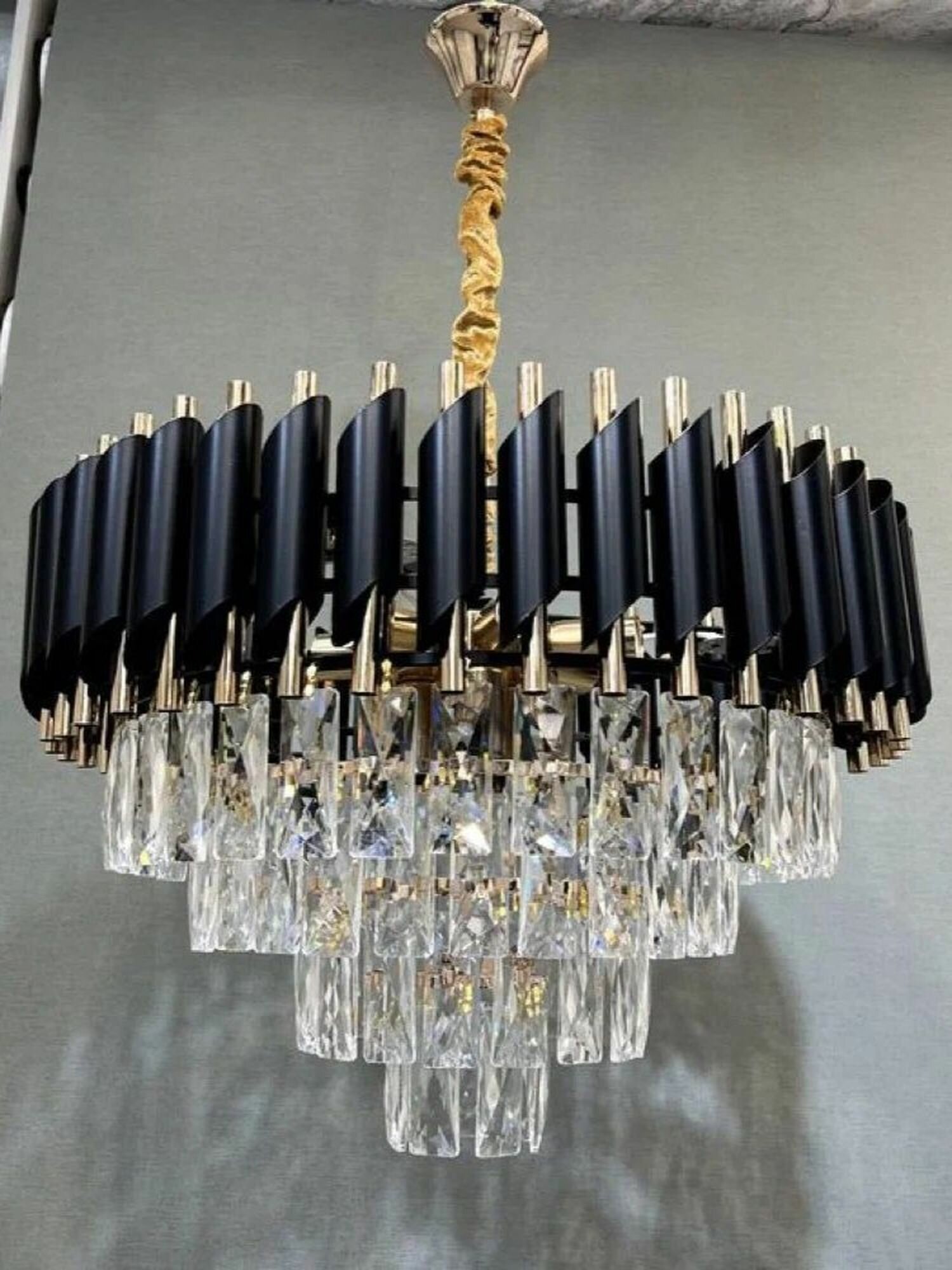 Люстра каскадная Crystal 500, чёрный цвет, цоколь E14 8 шт.