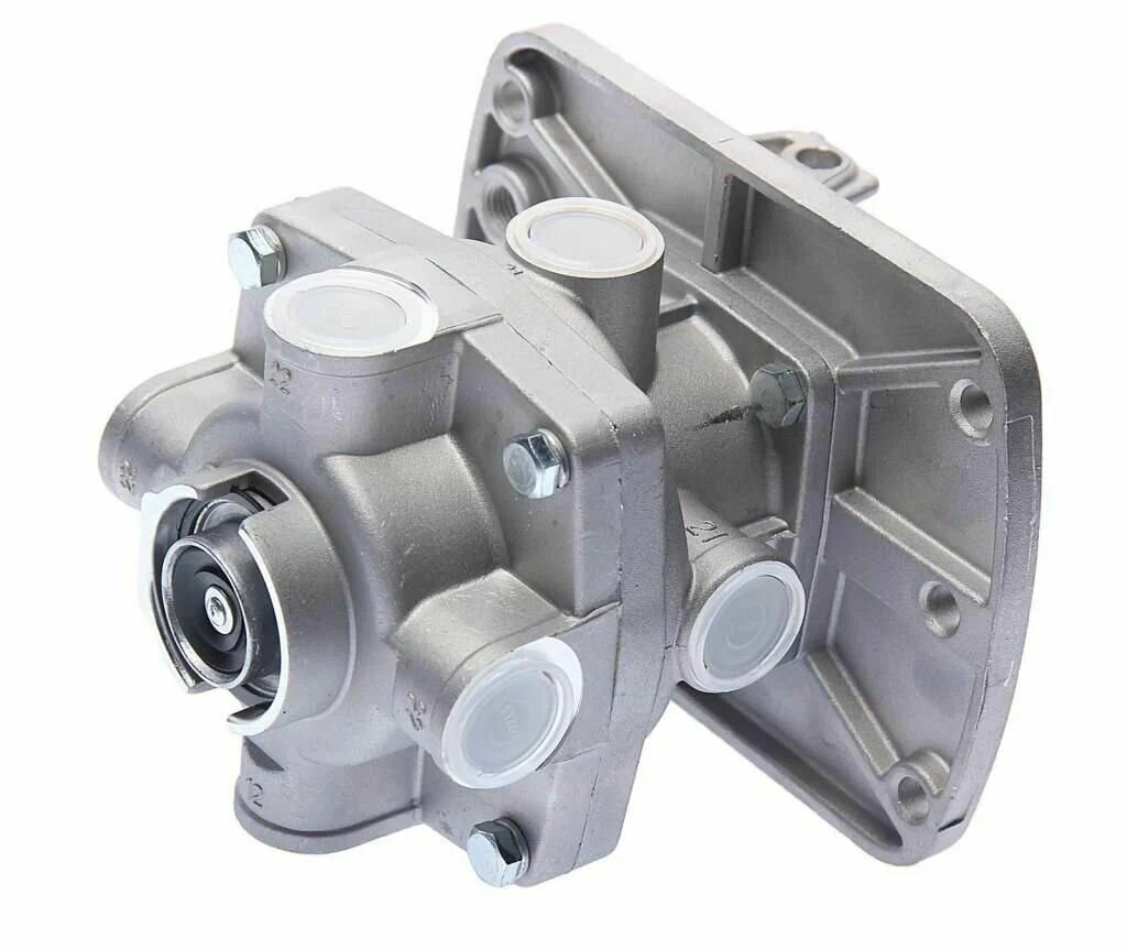 Главный тормозной кран (ГТК) КАМАЗ нового образца без педали "БелАвтоКомплект", 1 шт.