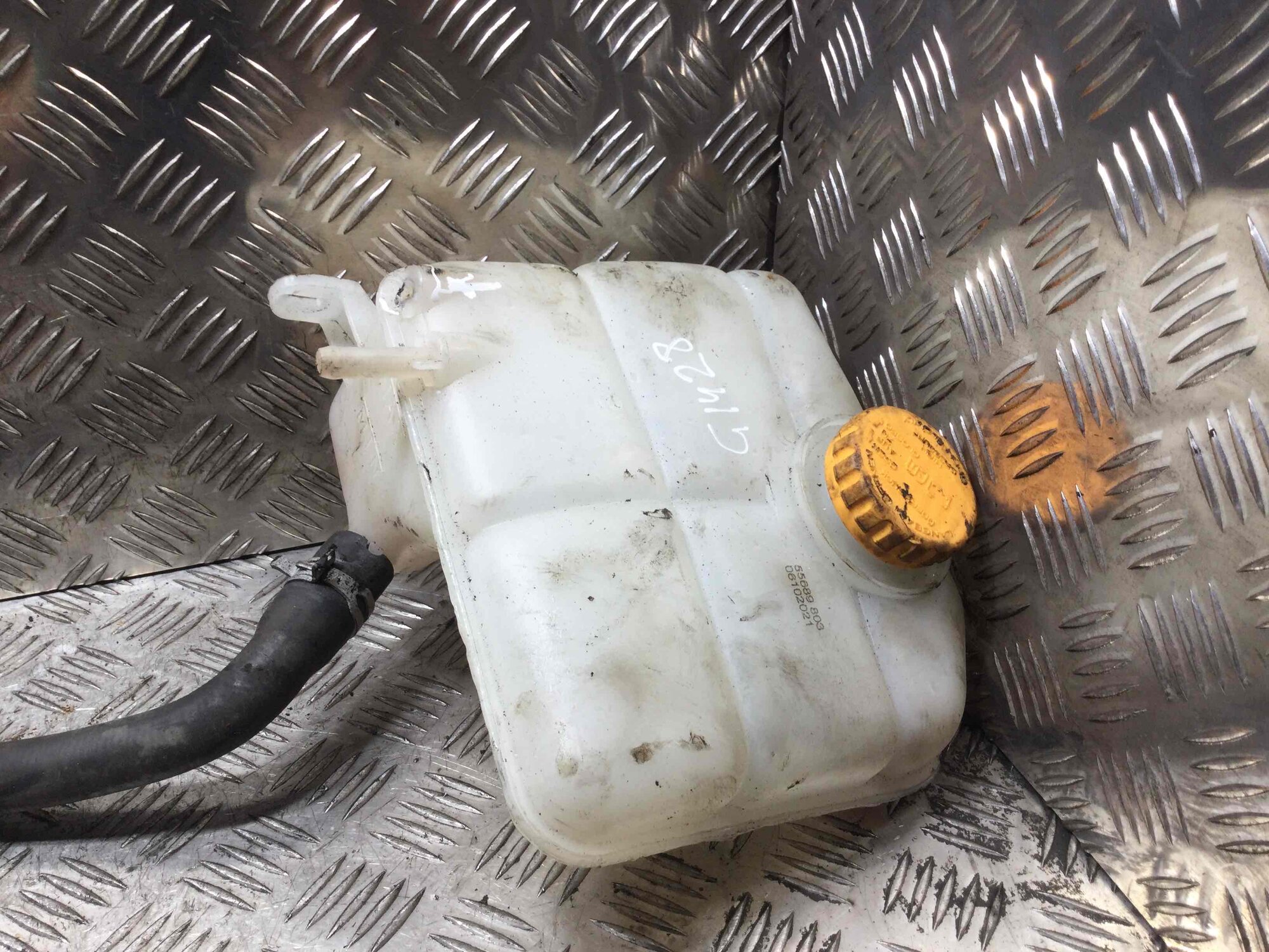 Б/У Бачок расширительный Ford Focus 1 поколение [рестайлинг] (2001-2005) 2001 г.