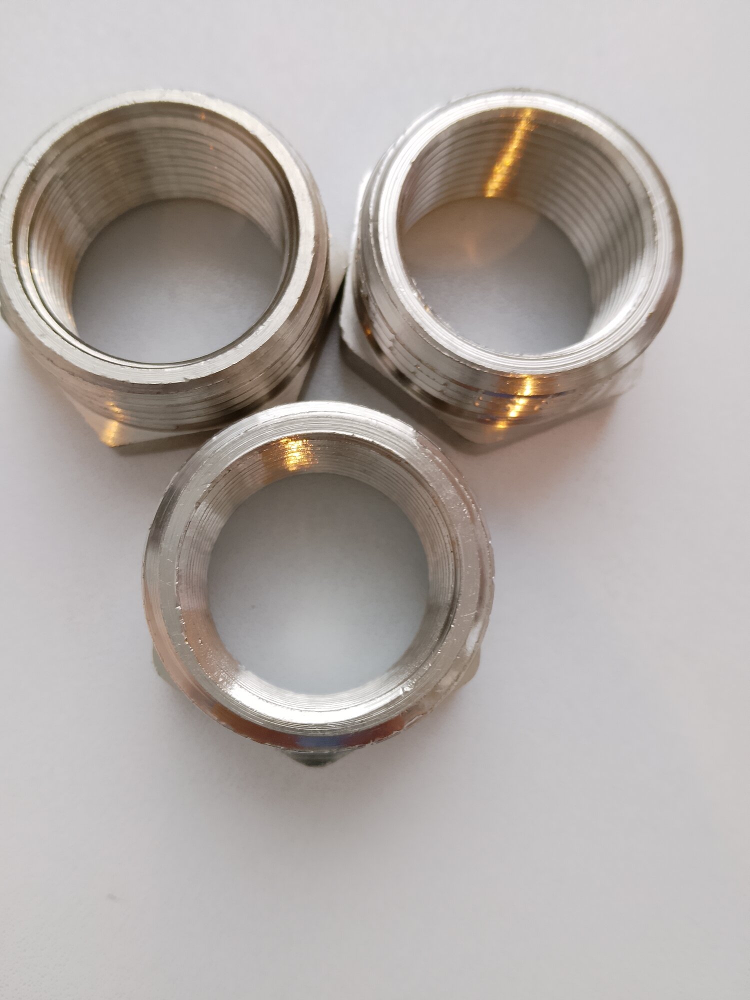 Футорка хром "1" наружн, на 3/4 внутр, в комплекте 3 штуки.