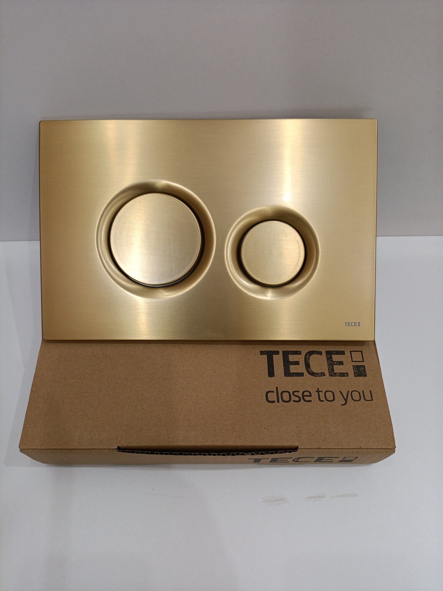 Кнопка смыва для инсталляции TECE BASE GOLD PVD