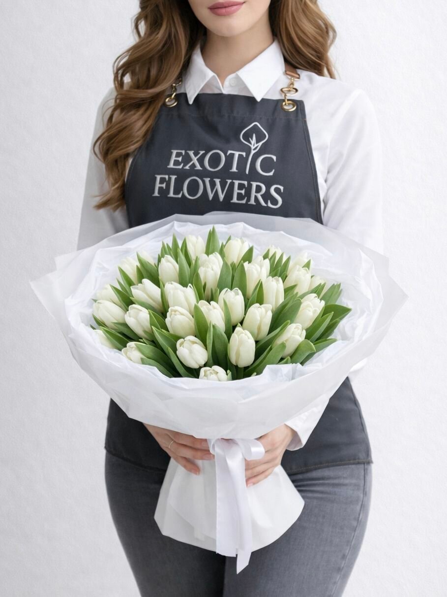 Букет из 25 белых тюльпанов