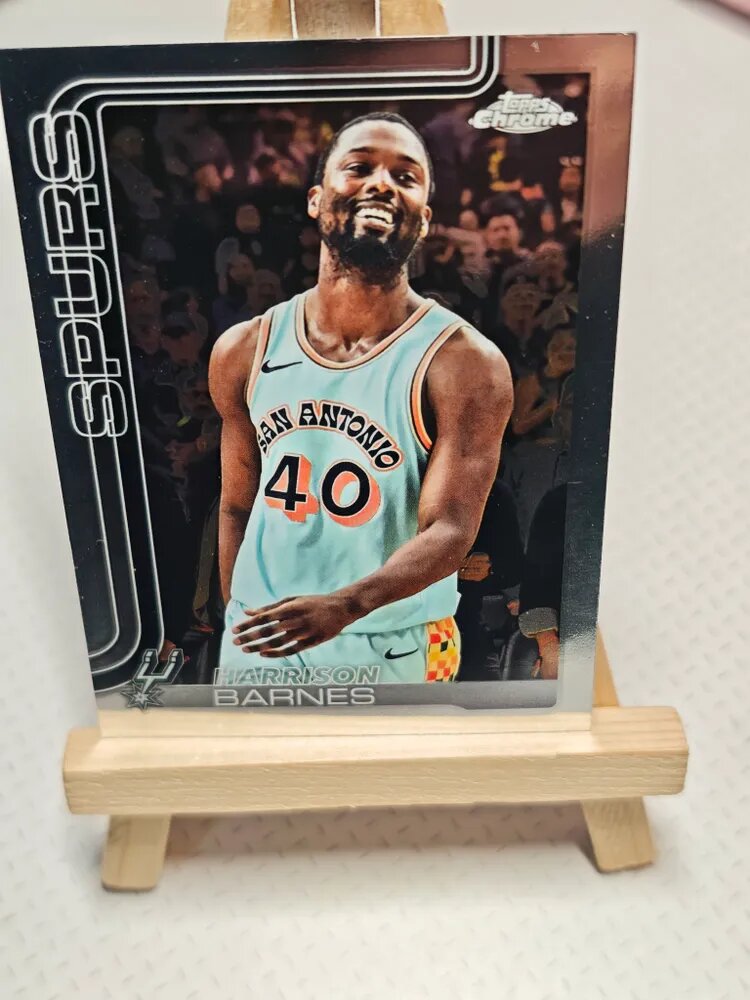 Коллекционные баскетбольные карточки Topps NBA, специальное издание.