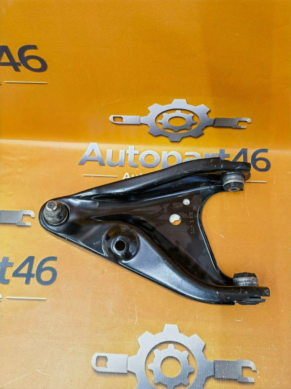 Передний левый рычаг Рено Логан 04-12, Renault Logan / Renault Sandero оригинал шаровая с круговой проточкой