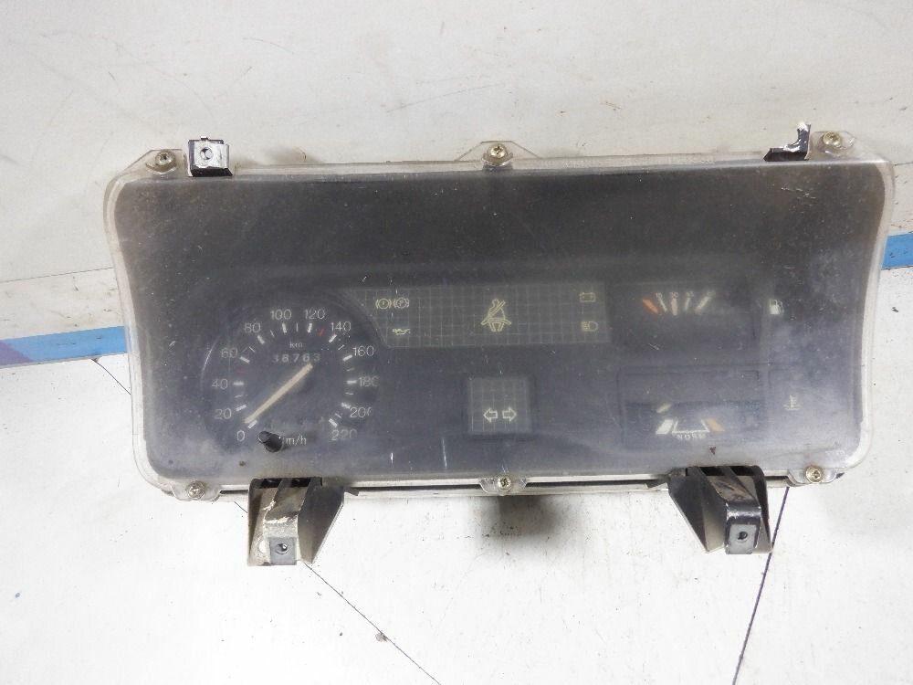 Панель приборов Ford Sierra 87BB10848AA