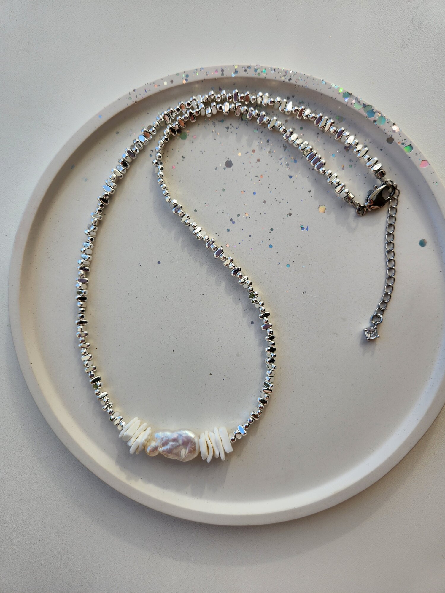 Чокер, ракушка, жемчуг культивированный, гематит