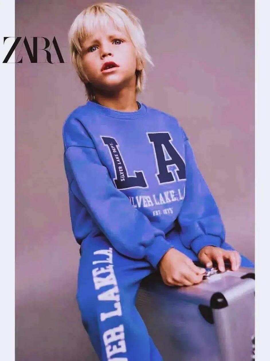 Комплект одежды