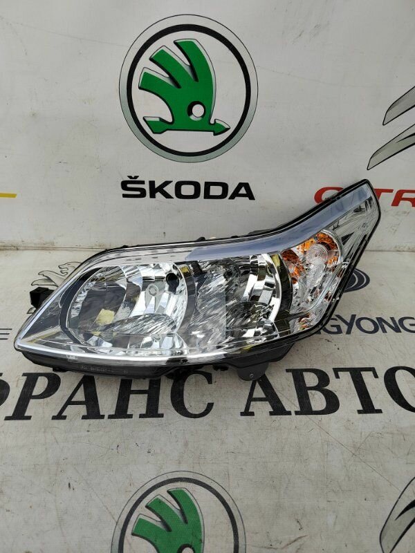 Фара автомобильная-.