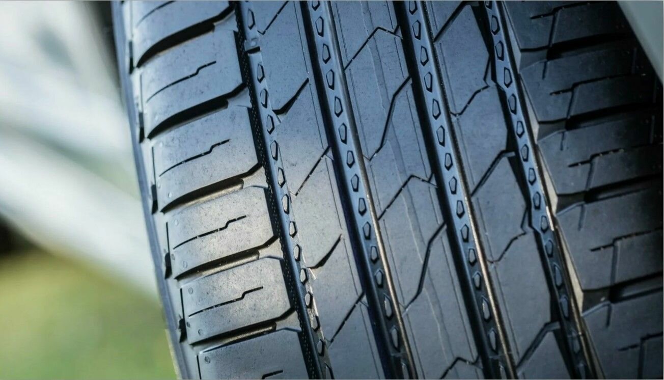 Автомобильные летние шины IKON TYRES Nordman S2 SUV 235/55 R17 103V XL
