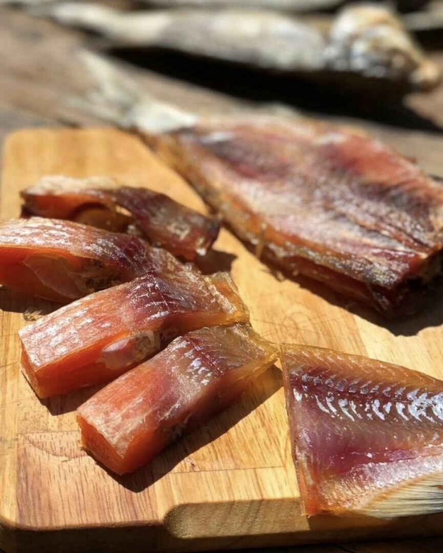 Подлещик вяленый - это снеки из рыбы и морепродуктов, которые станут отличным дополнением к вашему столу