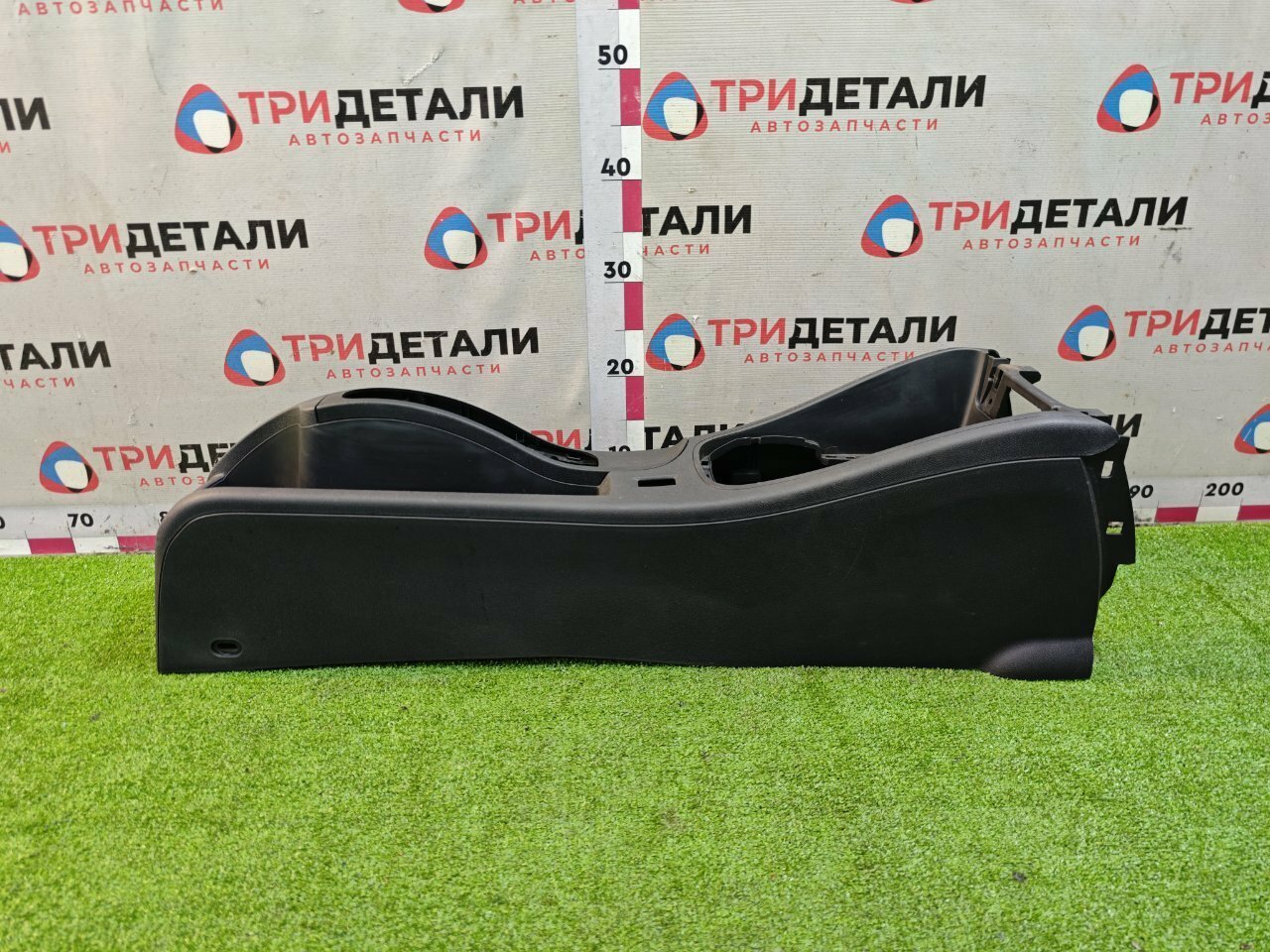Консоль центральная Renault Megane 1.5 K9KF830 2009 (б/у)