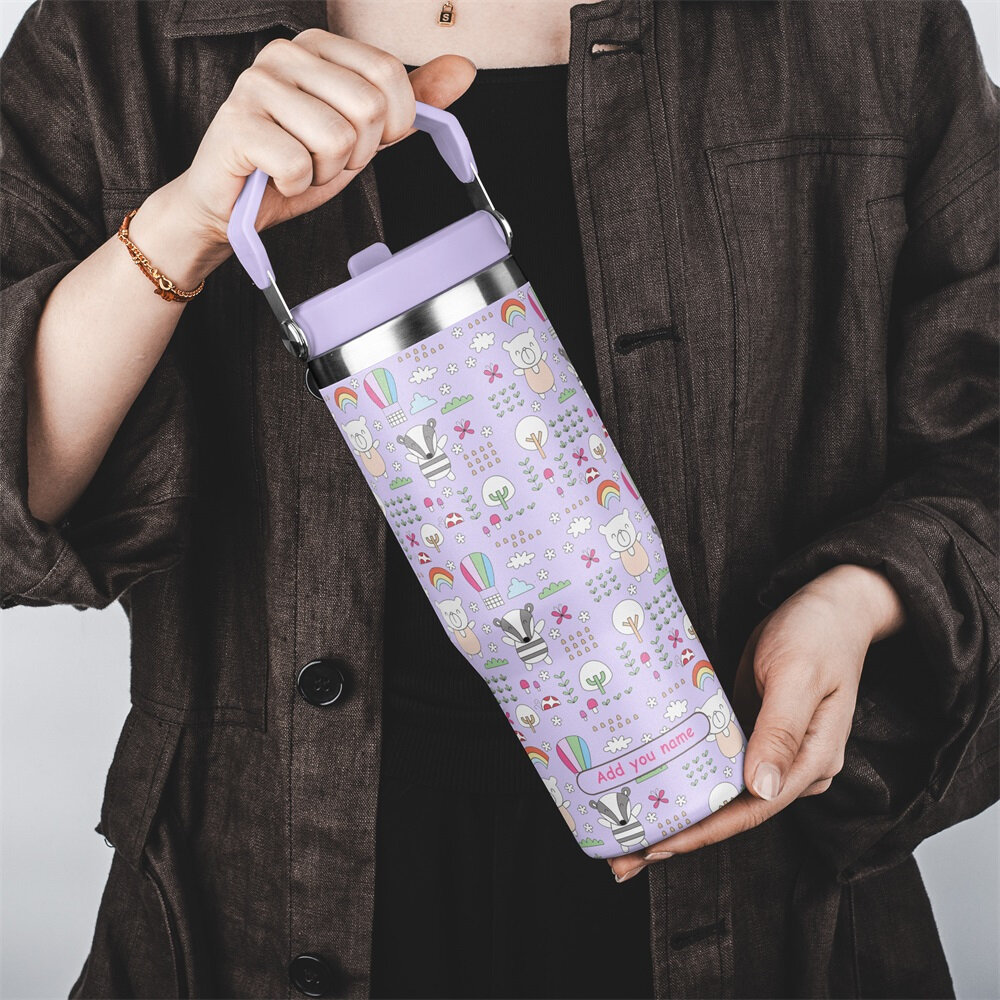Бутылка для воды 30 oz, фиолетовая, 1 шт, с крышкой с трубочкой, герметичная, персонализированный принт с именем (медведь, барсук, гриб, дерево, радуга, воздушный шар, цветочный узор), для спортзала и офиса