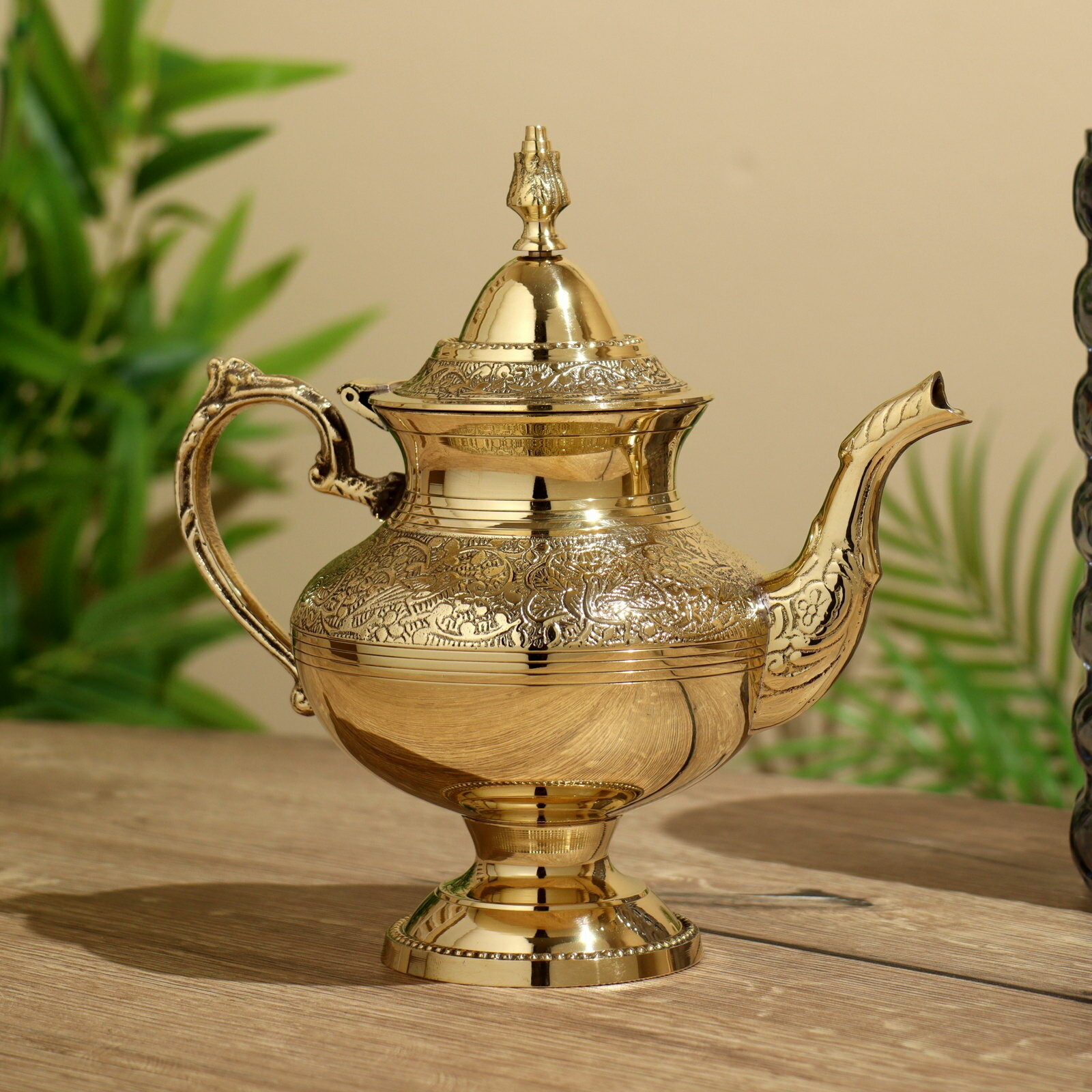 Чайник, 21x12x23 см, латунь, тематика: цветочно-растительная