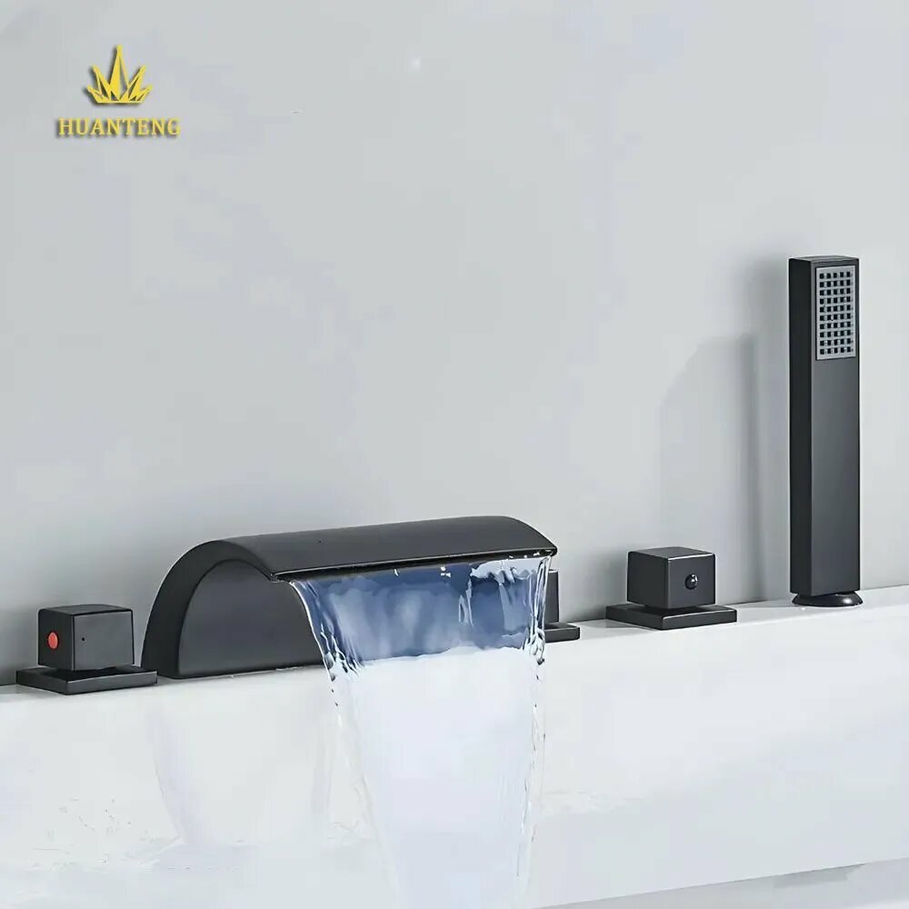 Смеситель с душем на борт ванны Смеситель на борт ванны водопад черный