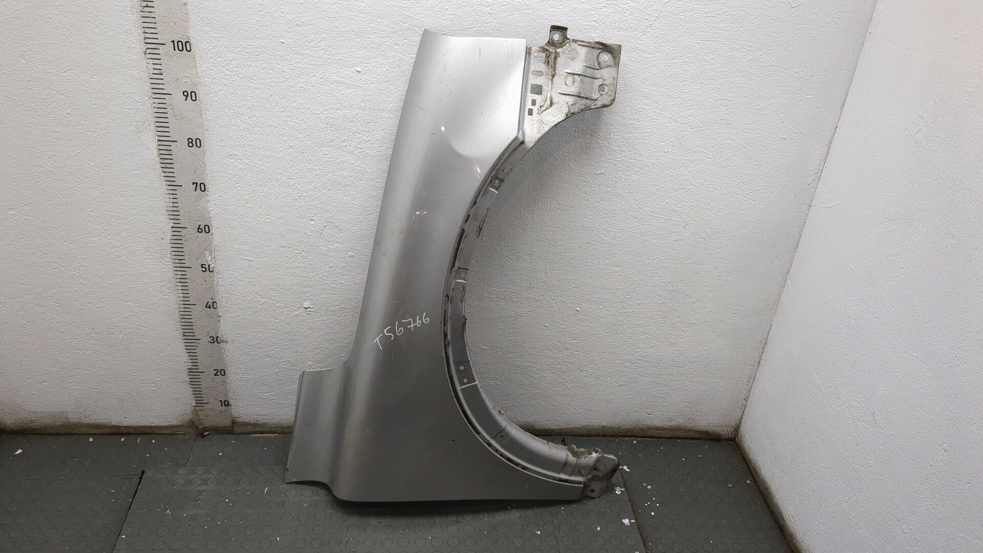 Крыло правое переднее Volvo XC90 Б/У