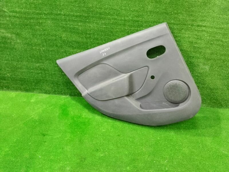 Обшивка двери Renault Sandero Stepway 2 Б/У с пробегом