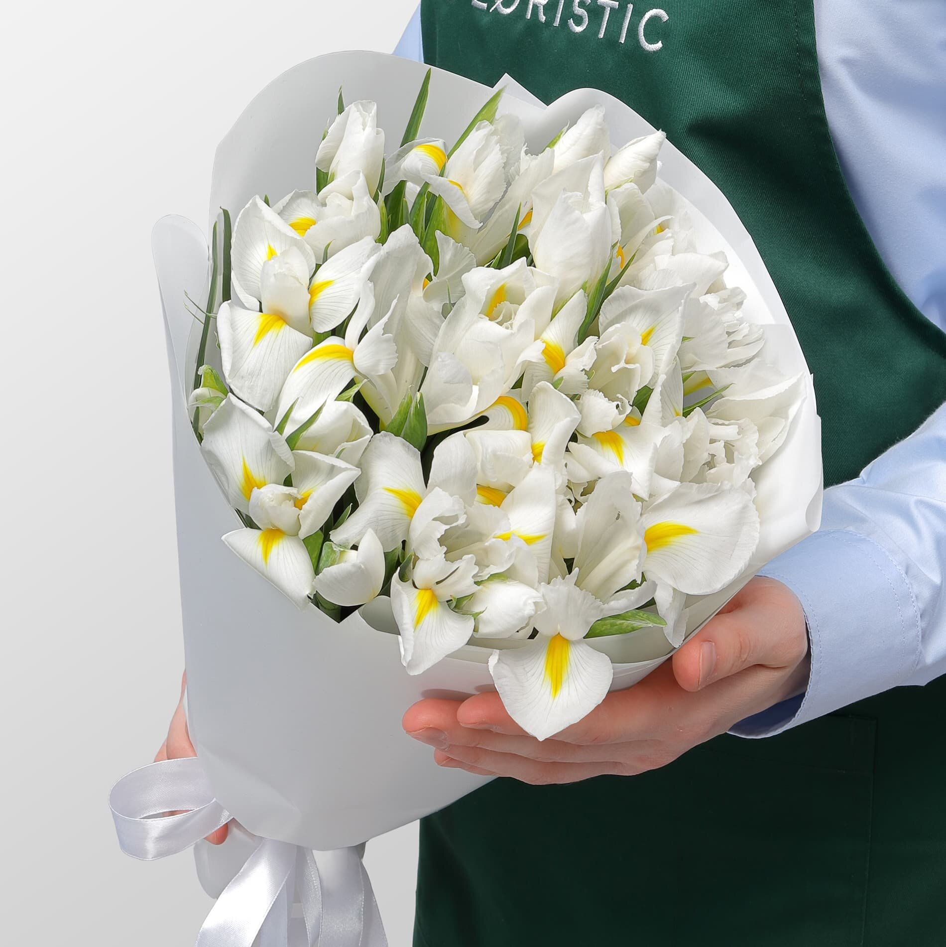 Букет из Белых Ирисов 25 шт «Белый лебедь»