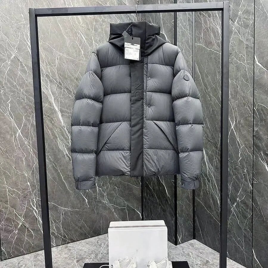 Пуховик MONCLER