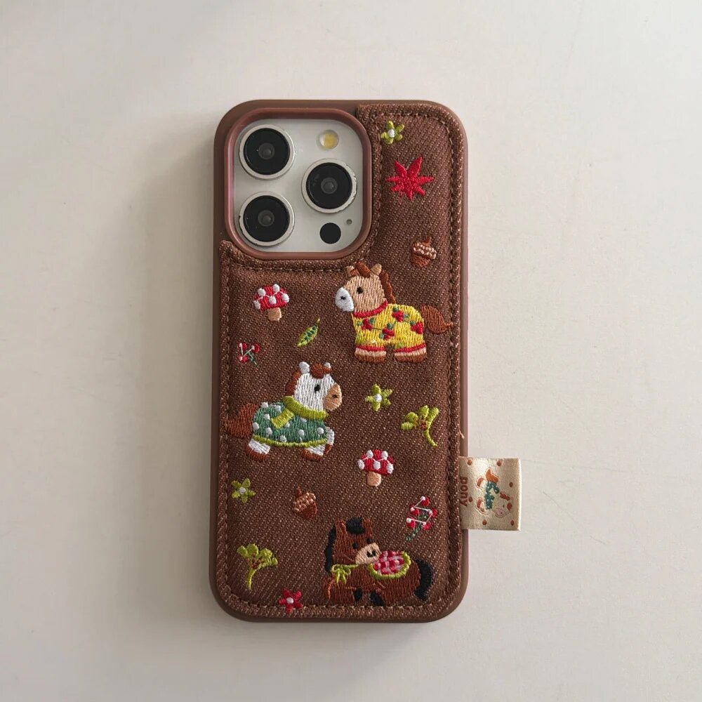 Милый модный чехол для телефона с вышивкой «три пони» для iPhone 17, 16, Pro Max 14 15 Pro, простой новый противоударный защитный чехол