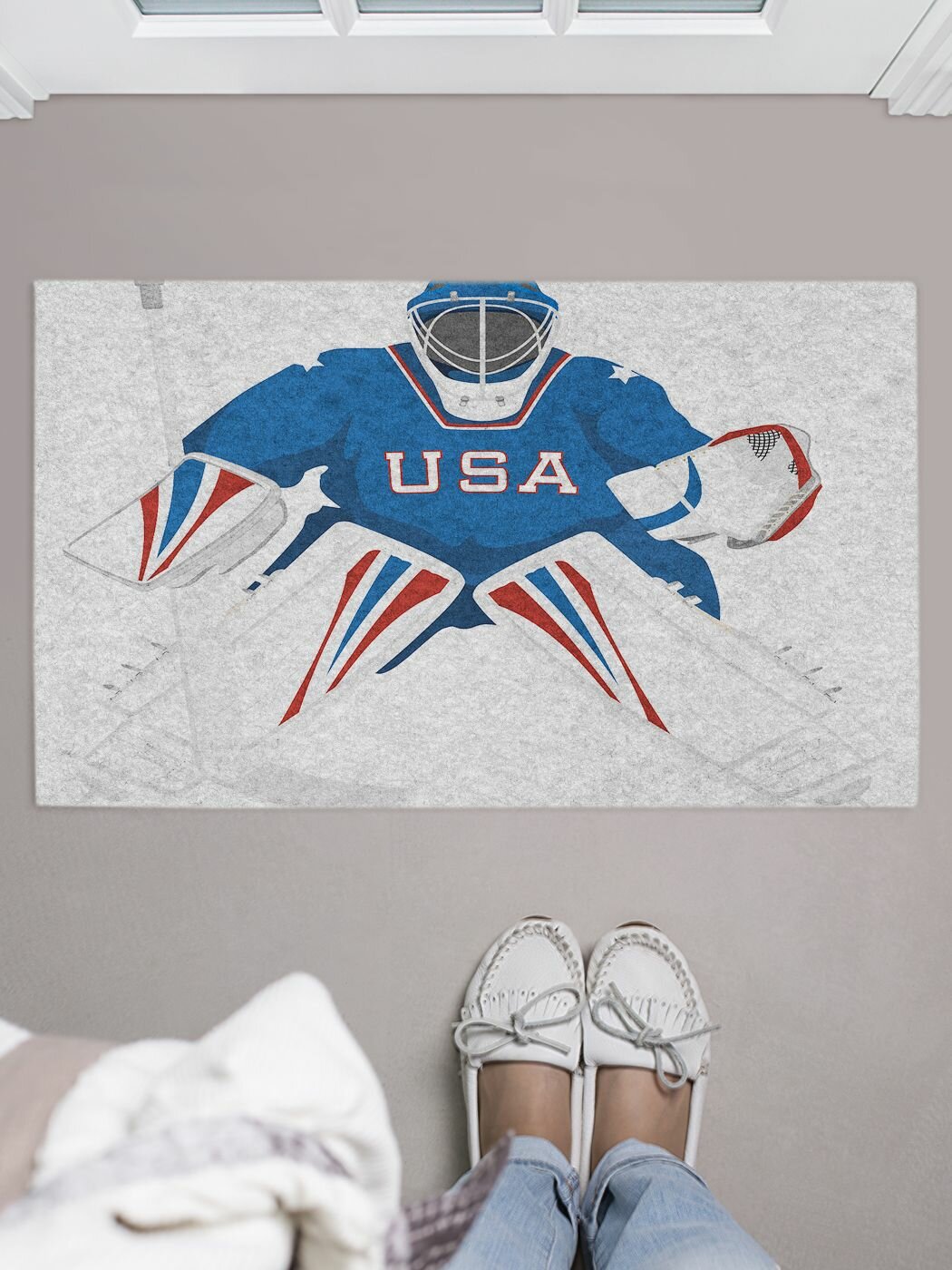Коврик придверный в прихожую с принтом "Значек вратара хоккея США" 45x75 см , JoyArty