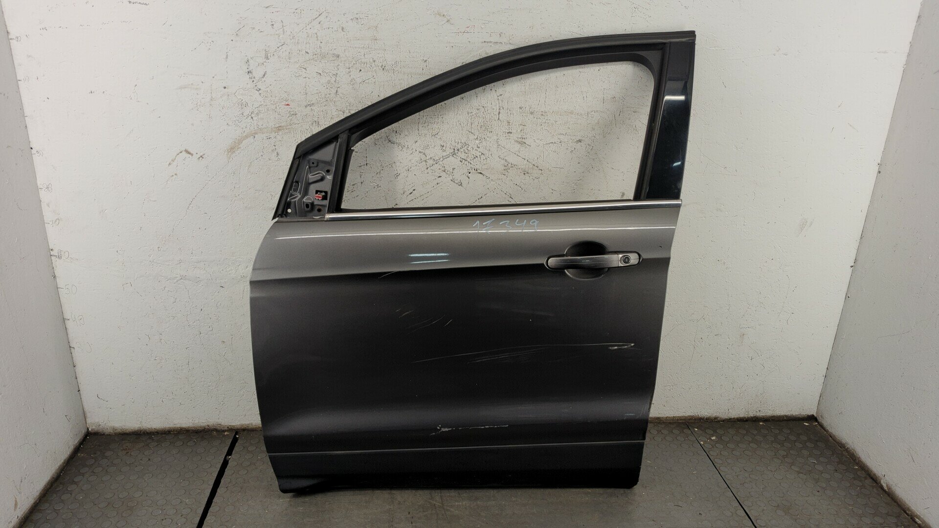 Дверь боковая (легковая) левая передняя Ford Escape Б/У