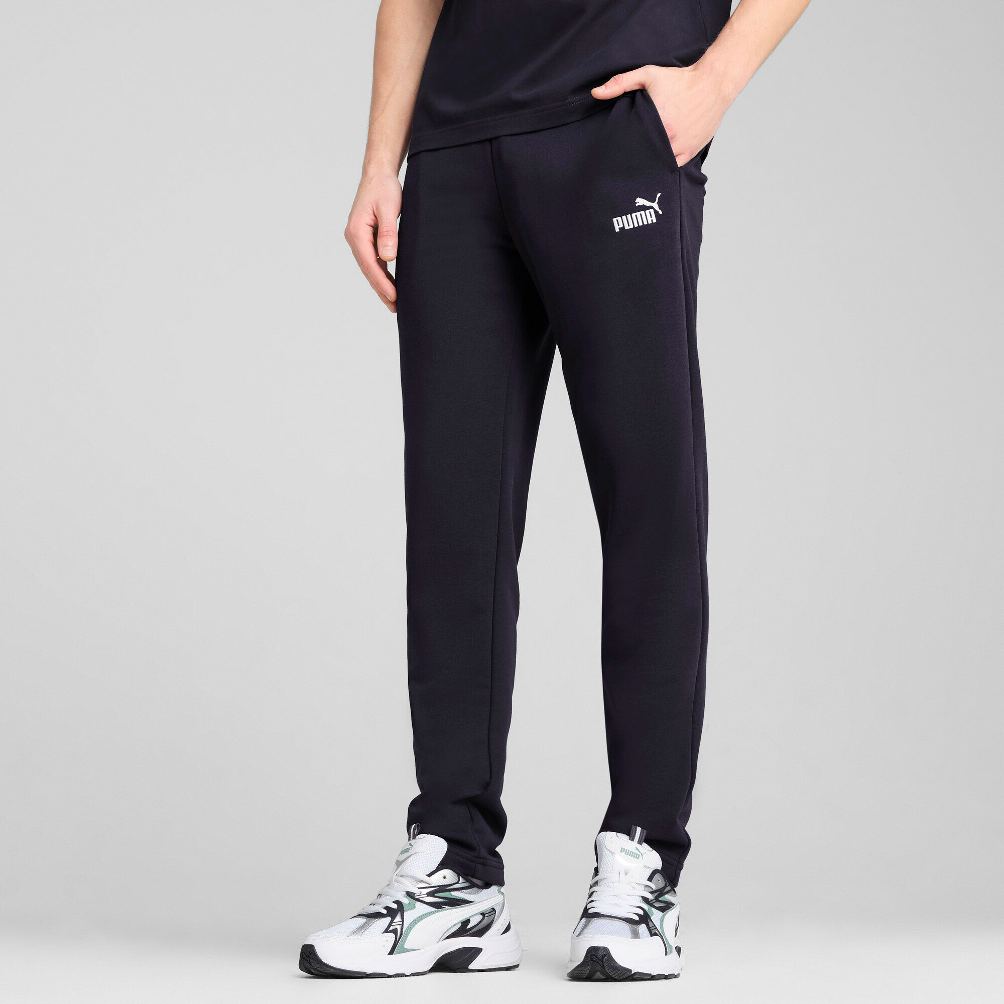 Брюки спортивные ESS No. 1 Logo Sweatpants TR op