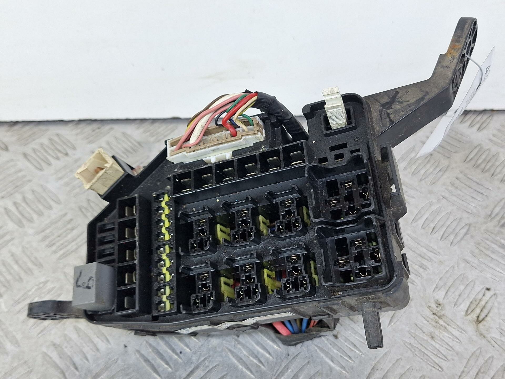 Блок предохранителей Hyundai Getz рест. 2006 912101C150
