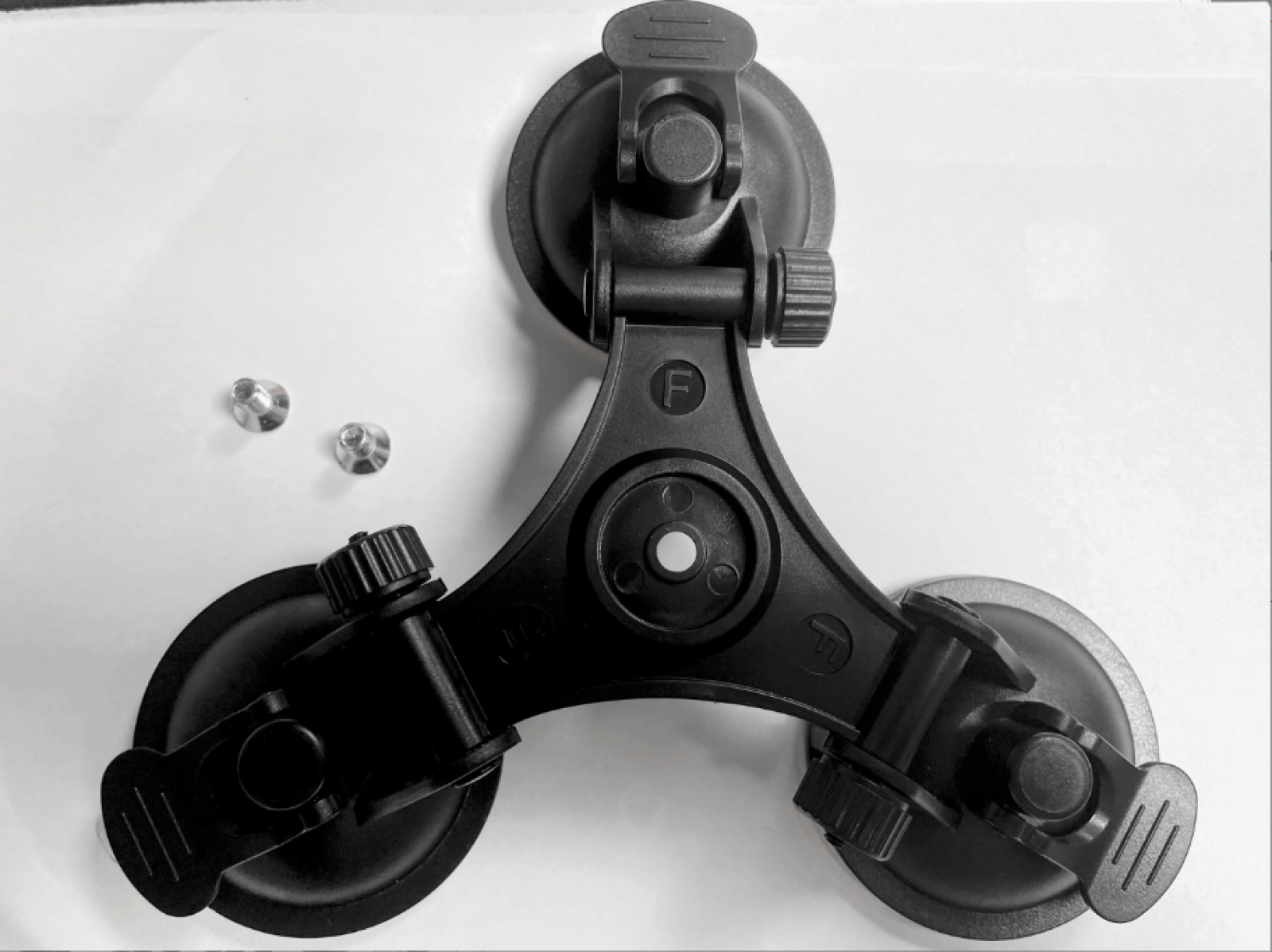 Автомобильный держатель-крепление MyPads на присосках для экшн-камер Xiaomi YI, GoPro, SJCAM