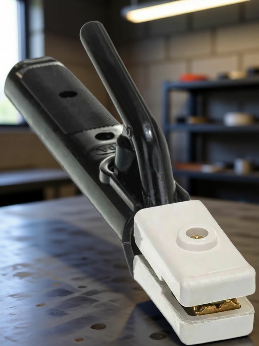 Держак для сварки 600А Немецкий тип, держатель электродов, электрододержатель сварочный